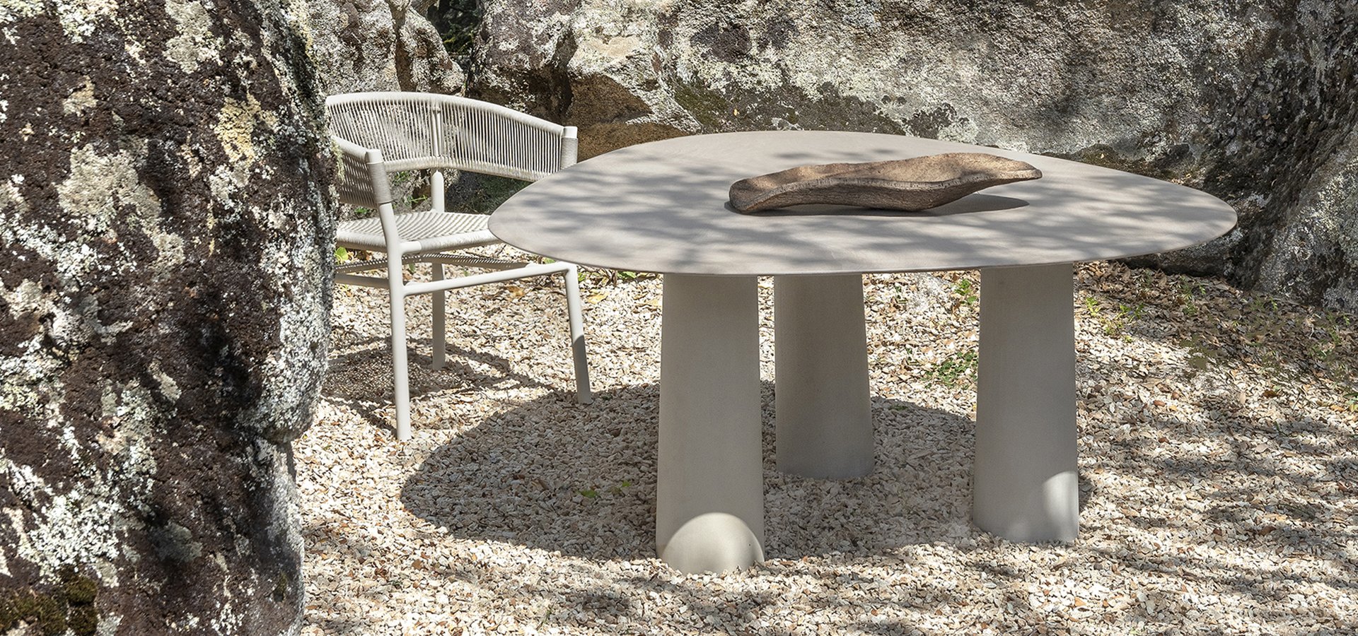 Bold, concrete dining tables – scheel-larsen