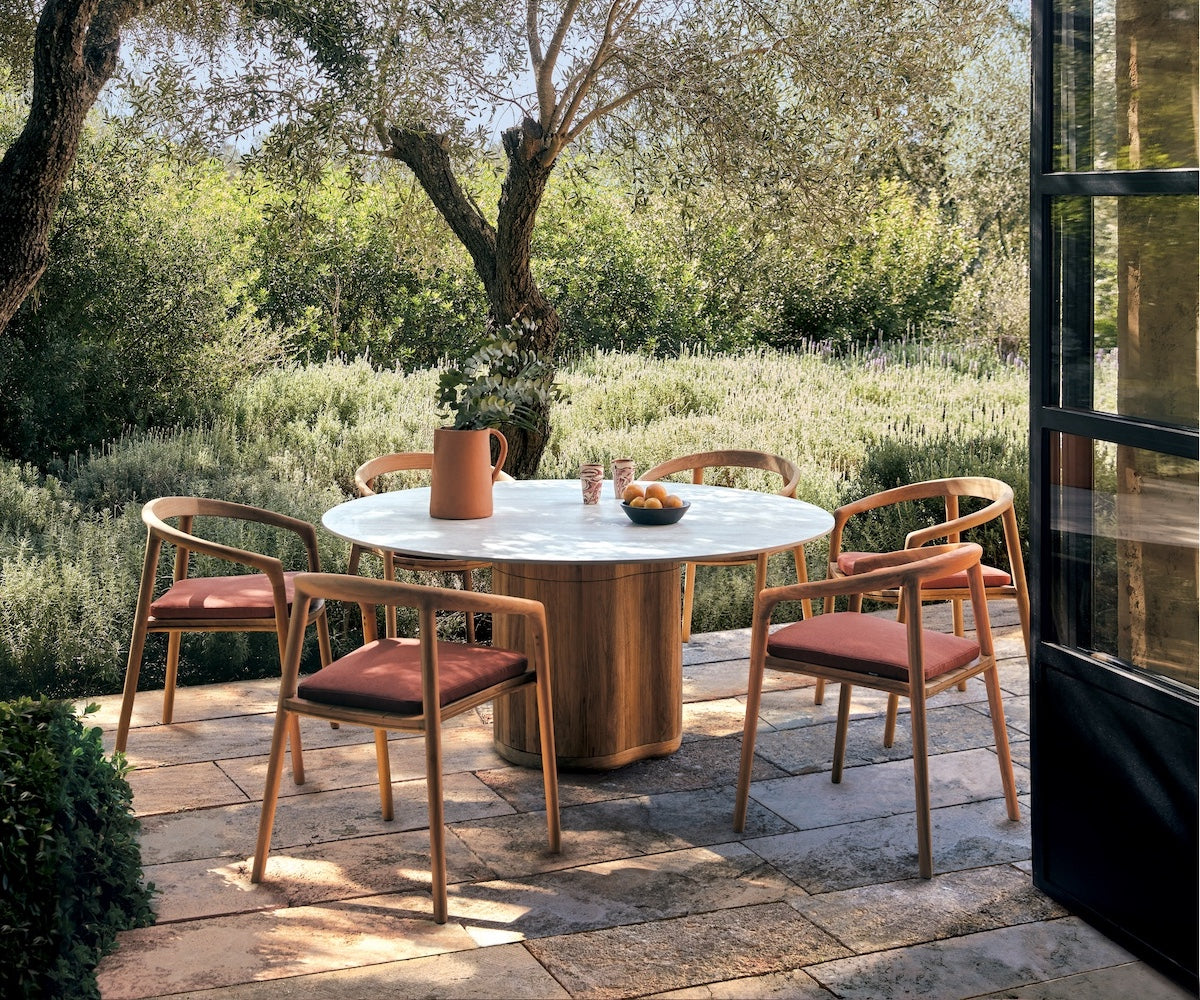 Ogado round dining table – scheel-larsen