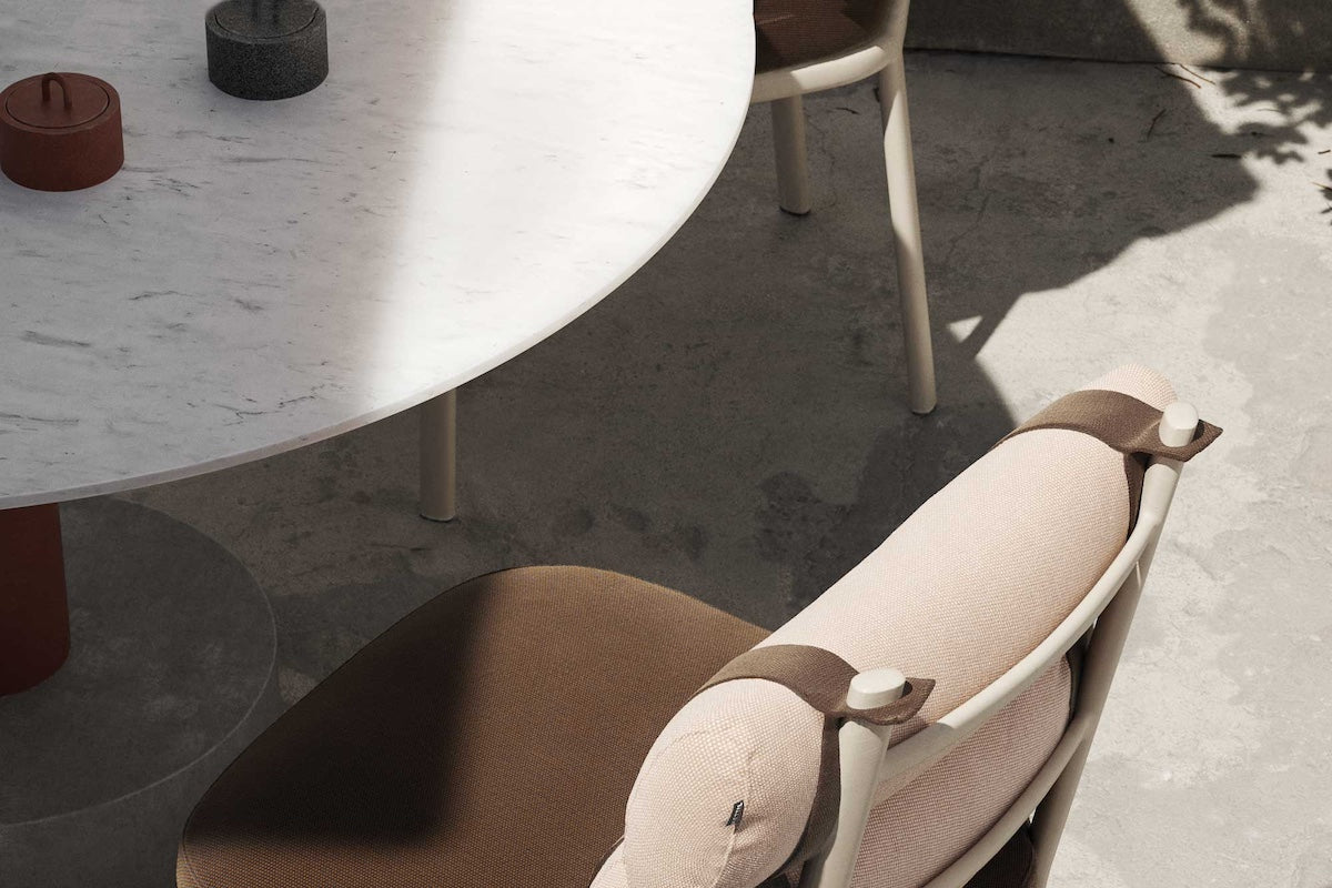 Roll dining table, dia. 135 cm – scheel-larsen